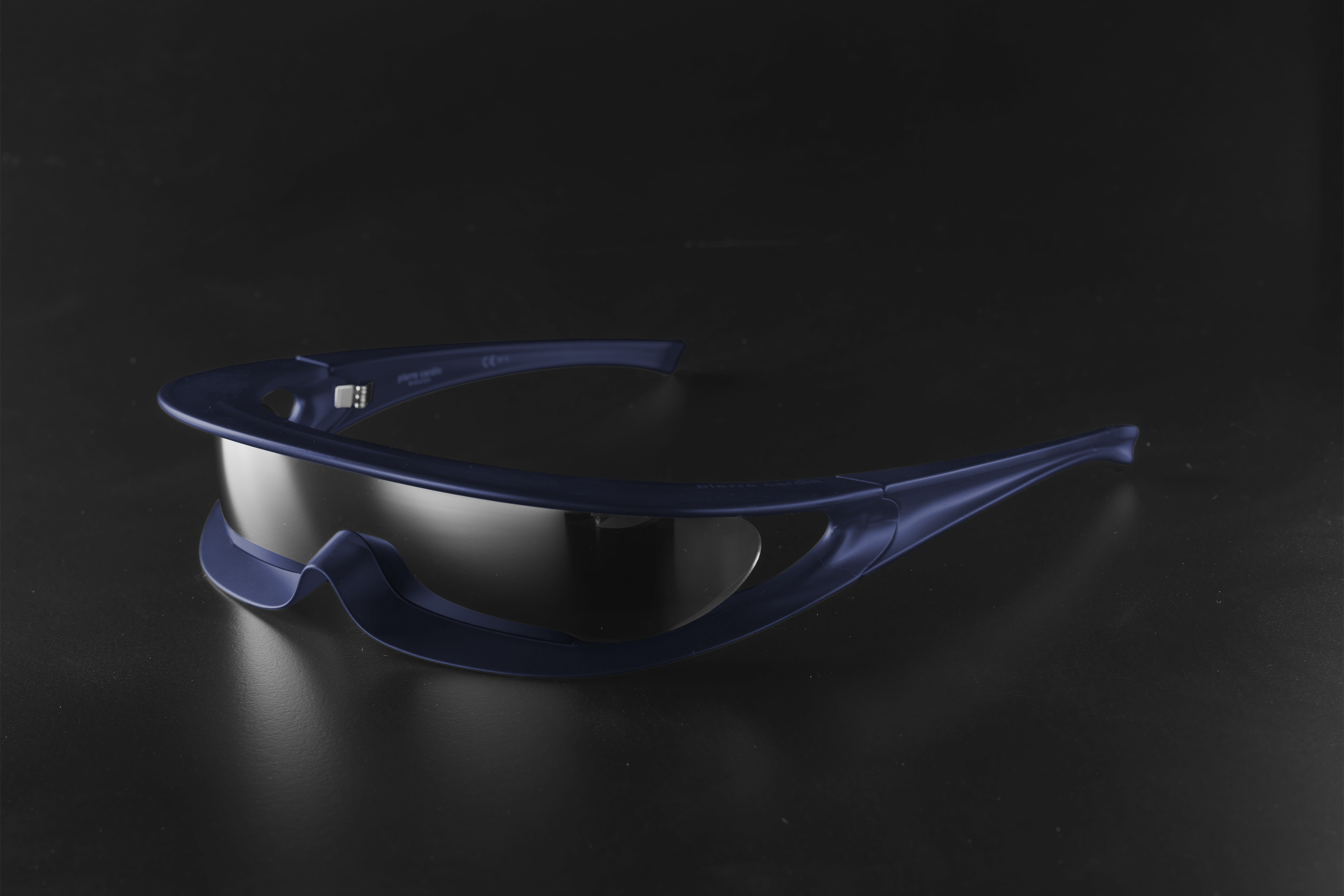 Evolution 3 – pierre cardin